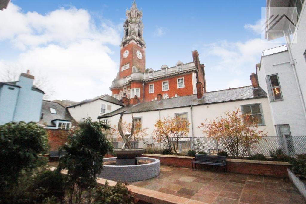 Angels Courtyard, High Street... 2 bed apartment - £220,000