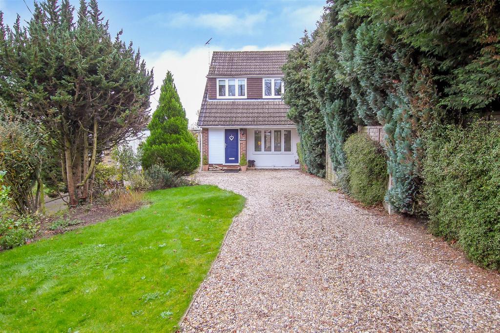 Doddinghurst Road, Doddinghurst... 3 bed semi-detached house - £450,000