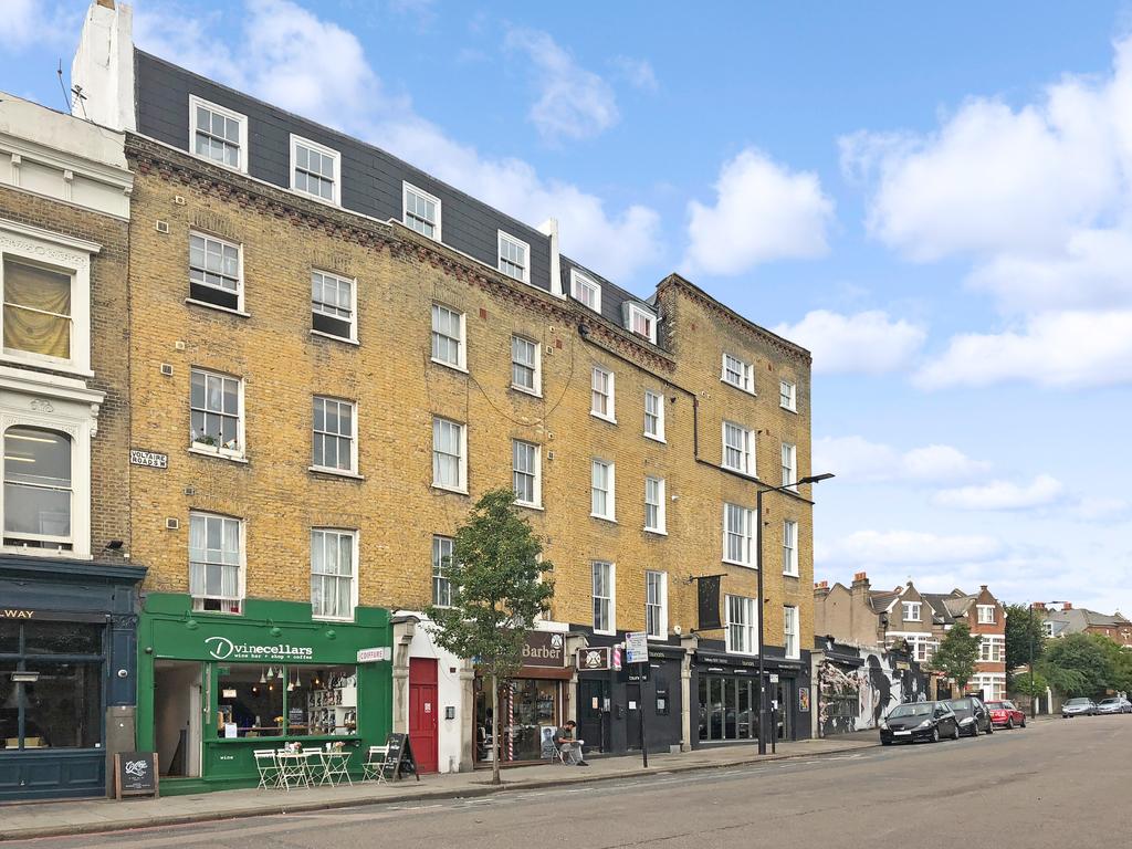 Flat 6, 4-7 Voltaire Road, London... 2 bed apartment - £365,000