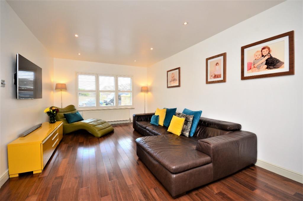 Calderpark Place, Uddingston, Glasgow, G71 7RJ 4 bed detached house - £ ...