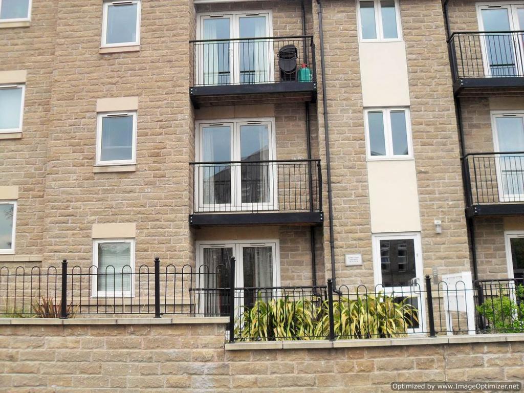 murray court Cornmill View, Horsforth, Leeds, LS18 2 bed apartment - £ ...