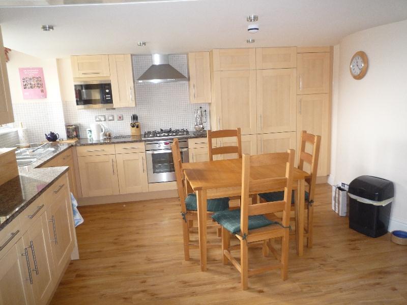 ESHTON HALL, GARGRAVE, BD23 3QQ 1 bed apartment - £725 pcm (£167 pw)