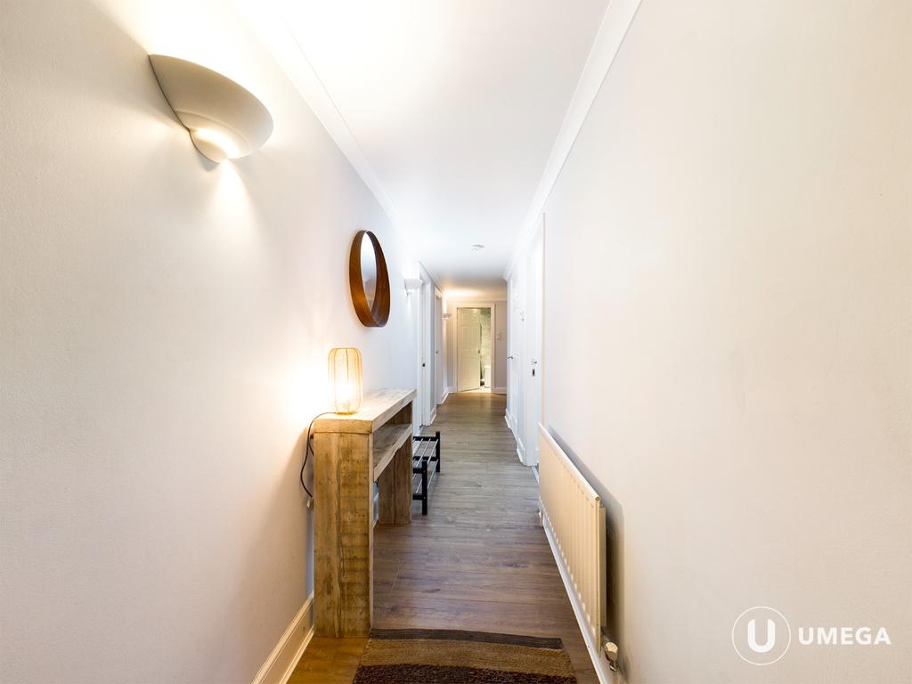 Ann Terrace, Meadowbank, Edinburgh, EH8 3 bed flat - £1,250 pcm (£288 pw)