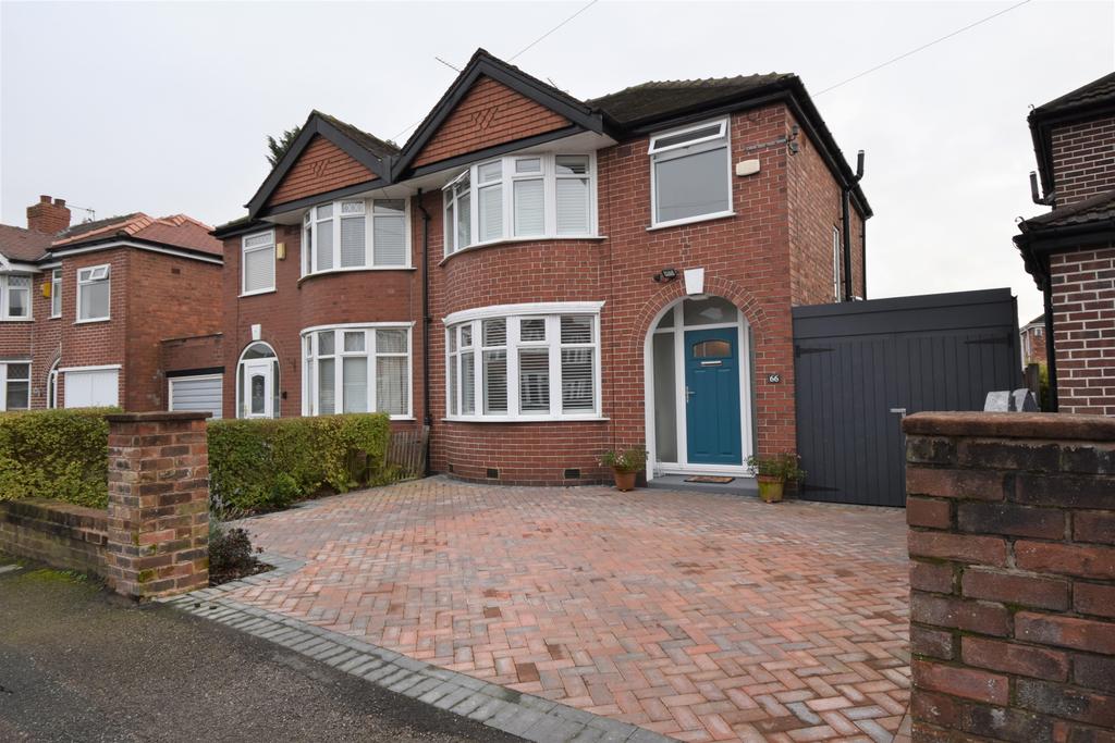 Newstead Road, Davyhulme, M41 3 bed semi-detached house - £319,950