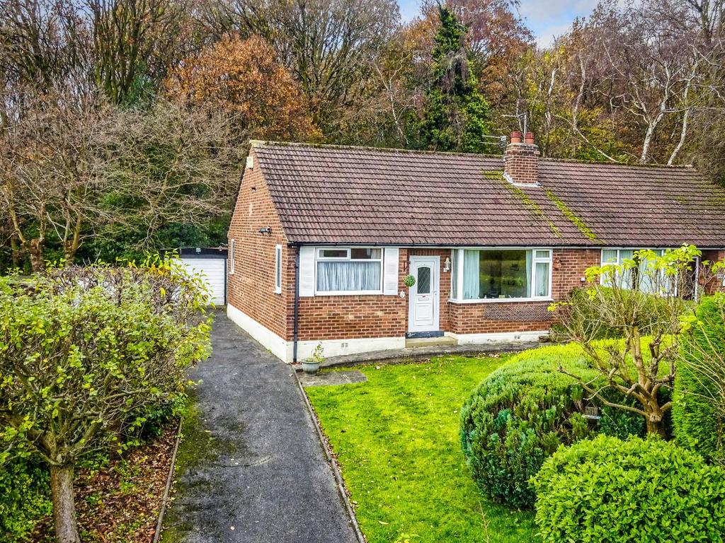 Jackman Drive, Horsforth 2 bed semi-detached bungalow - £240,000