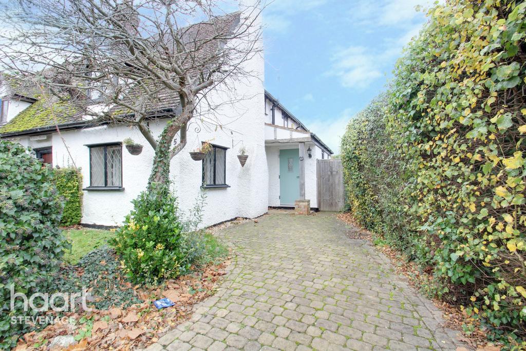 Shephall Green, Stevenage 2 bed semi-detached house - £325,000