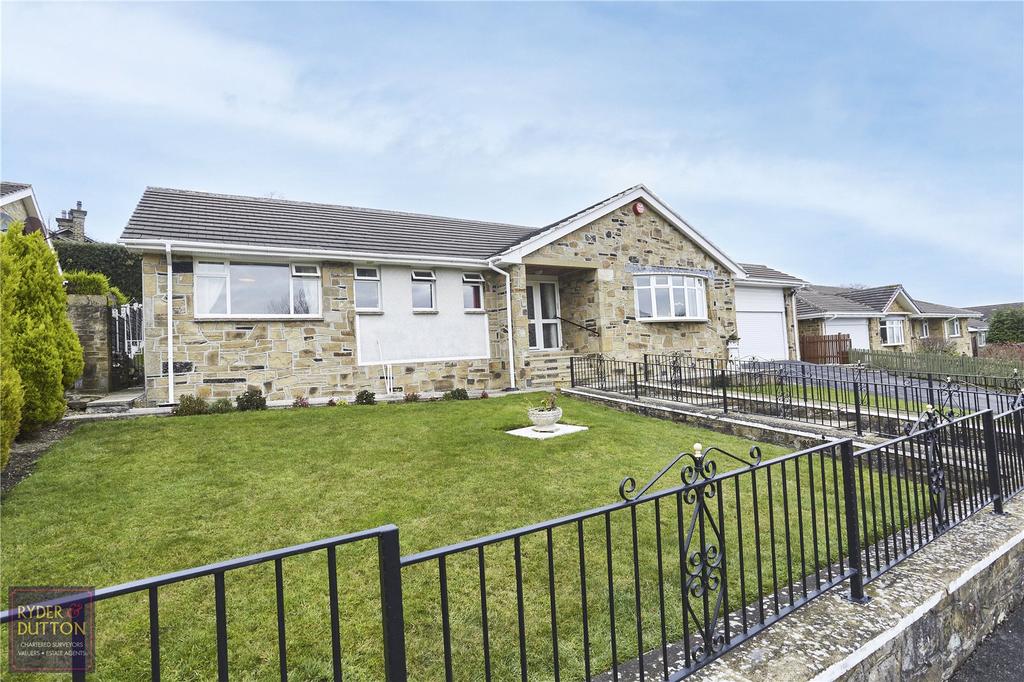 The Ghyll, Fixby, Huddersfield, West Yorkshire, HD2 3 bed bungalow - £ ...