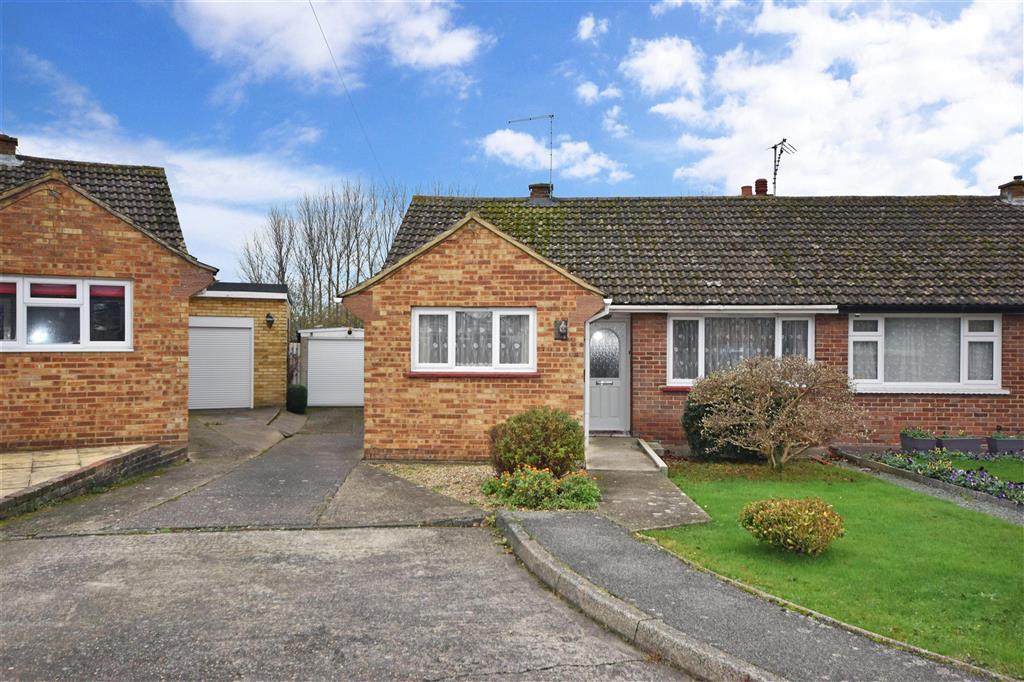 Oxenden Crescent, Wingham... 2 bed semi-detached bungalow - £275,000