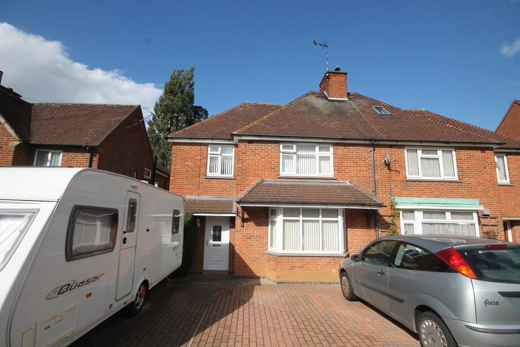 Central Avenue, Wigston 4 bed semi-detached house - £250,000
