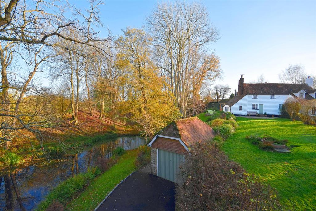 Lordine Lane, Ewhurst Green 3 bed semi-detached house - £575,000
