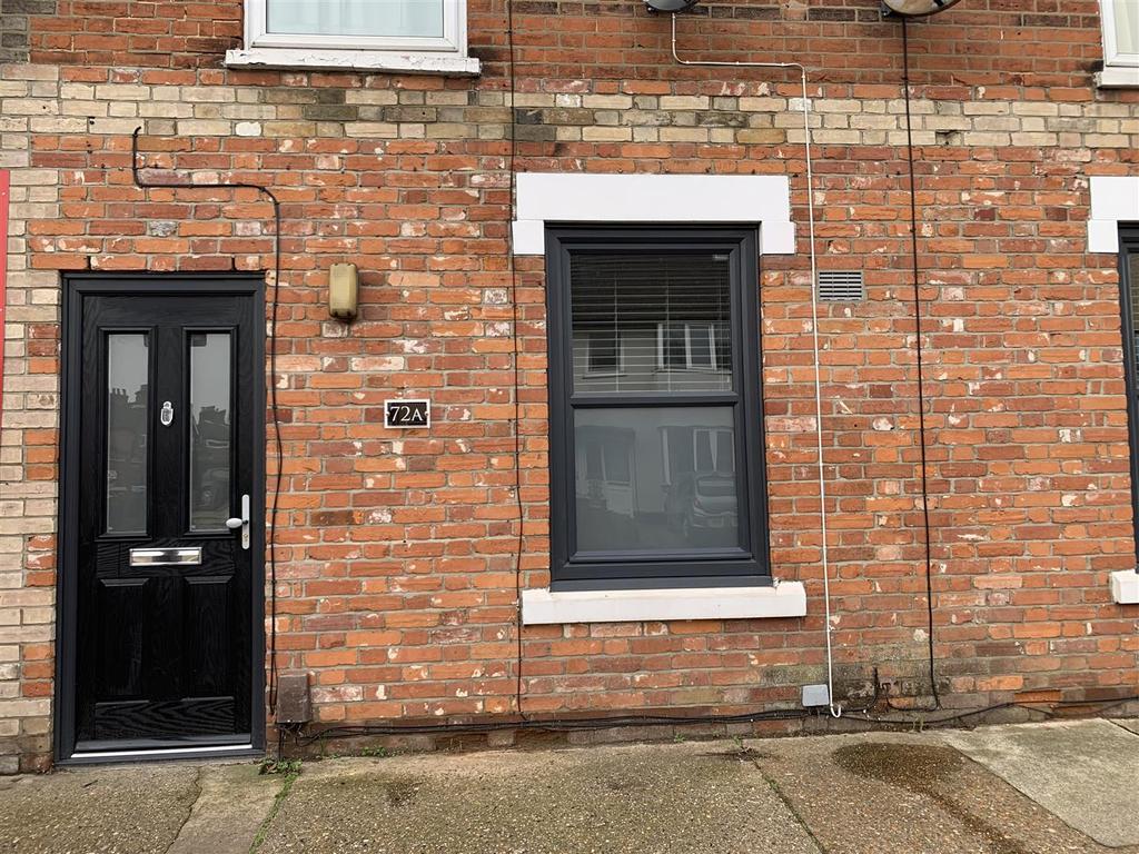 Cauldwell Hall Road, Ipswich 1 bed flat - £110,000