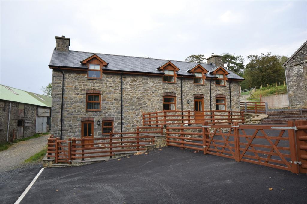 Pennant, Llanbrynmair, Powys, SY19 4 bed detached house - £685 pcm (£ ...