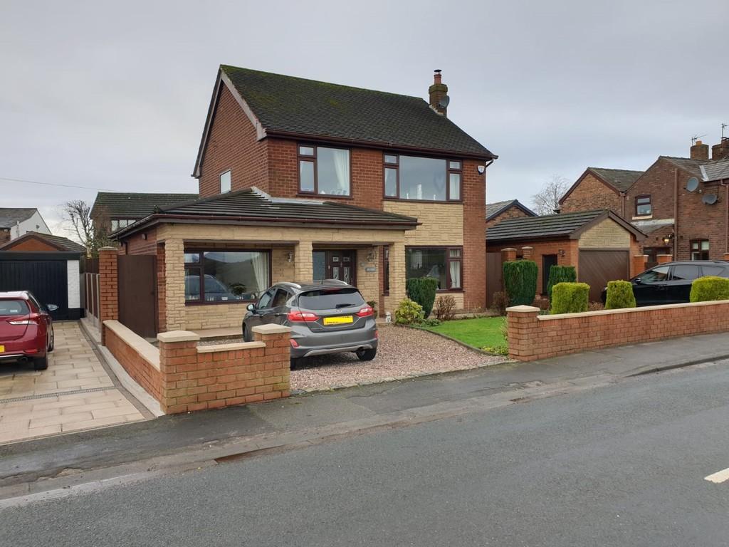 Coach Road, Barrow Nook 3 bed detached house - £380,000