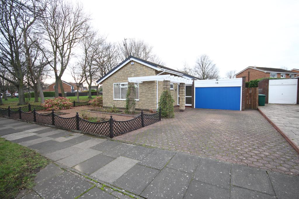 Colston Way, Beaumont Park, Whitley... 3 bed detached bungalow - £425,000