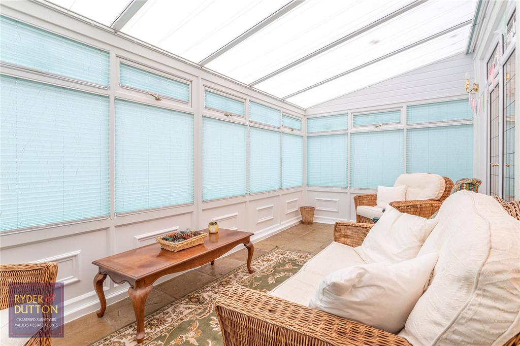 Whitworth Road, Shawclough, Rochdale, Greater Manchester, OL12 3 bed ...