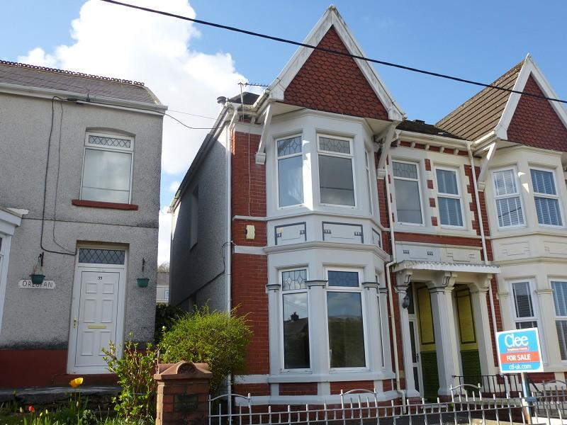 Ceidrim Road, Garnant, Ammanford... 3 bed semi-detached house - £155,000