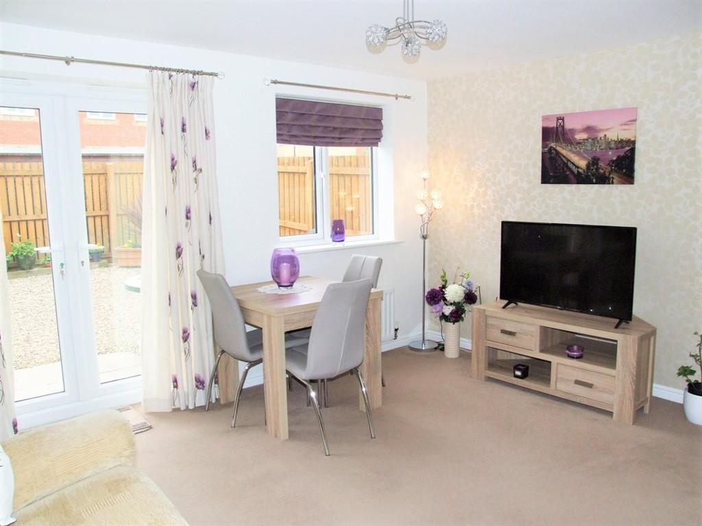 Kingsdale Close, Catchgate, Stanley 2 bed semi-detached house - £88,750