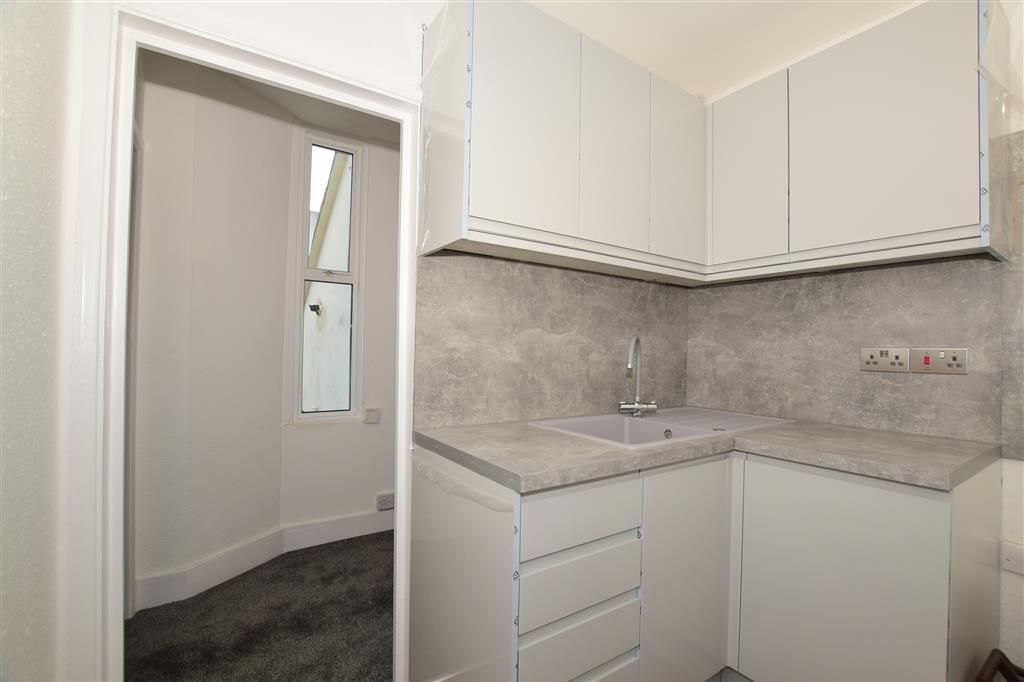 Albert Road, Ramsgate, Kent 1 bed flat - £100,000