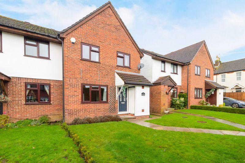 Godstone Hill, Godstone 3 bed semi-detached house - £399,950