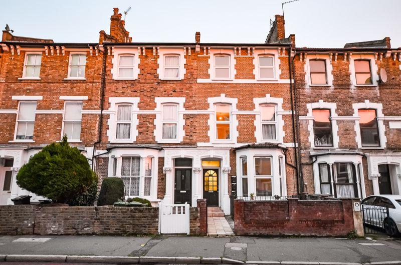 Rectory Road, Stoke Newington N16 2 bed maisonette - £1,582 pcm (£365 pw)