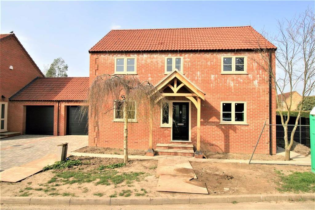 Orchard Way, Cowbit 4 bed detached house - £297,500