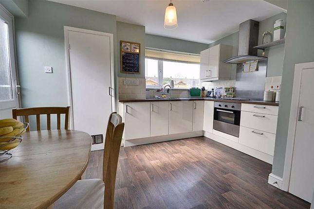 Glengall Grove, London, E14 3 bed flat - £1,600 pcm (£369 pw)