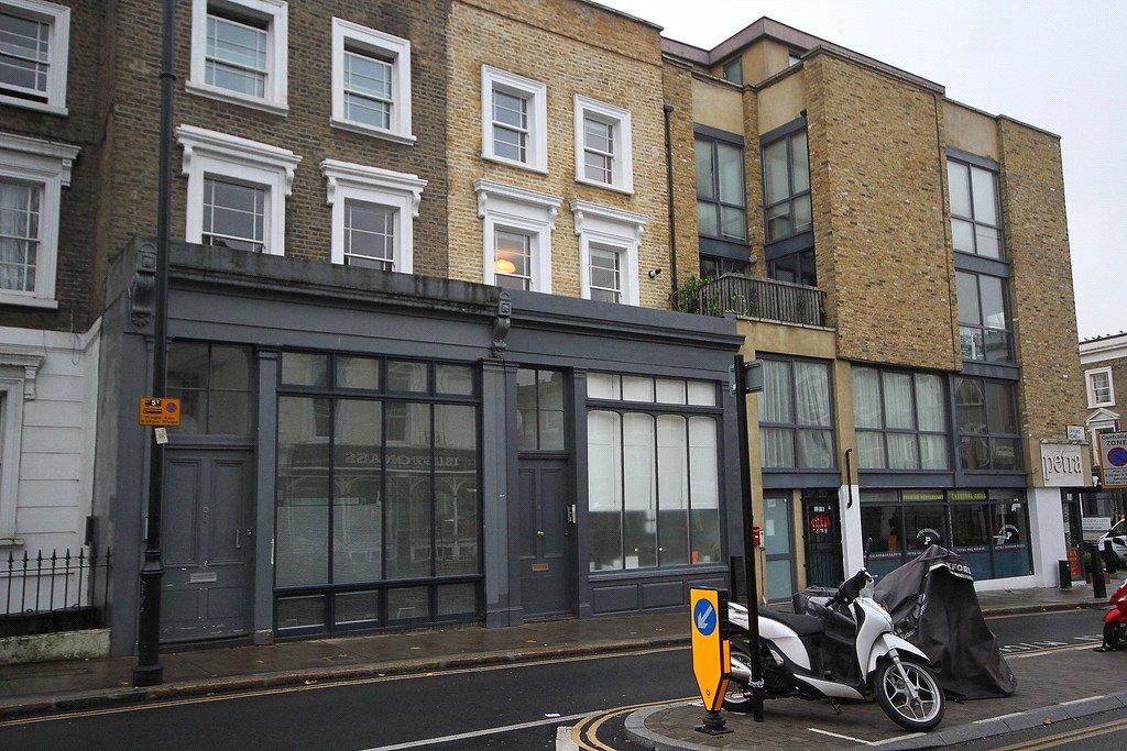 Offord Road, London, N1 1 bed apartment - £1,450 pcm (£335 pw)