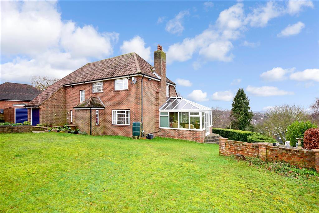 Telegraph Hill, Higham, Rochester, Kent 4 bed detached house - £775,000