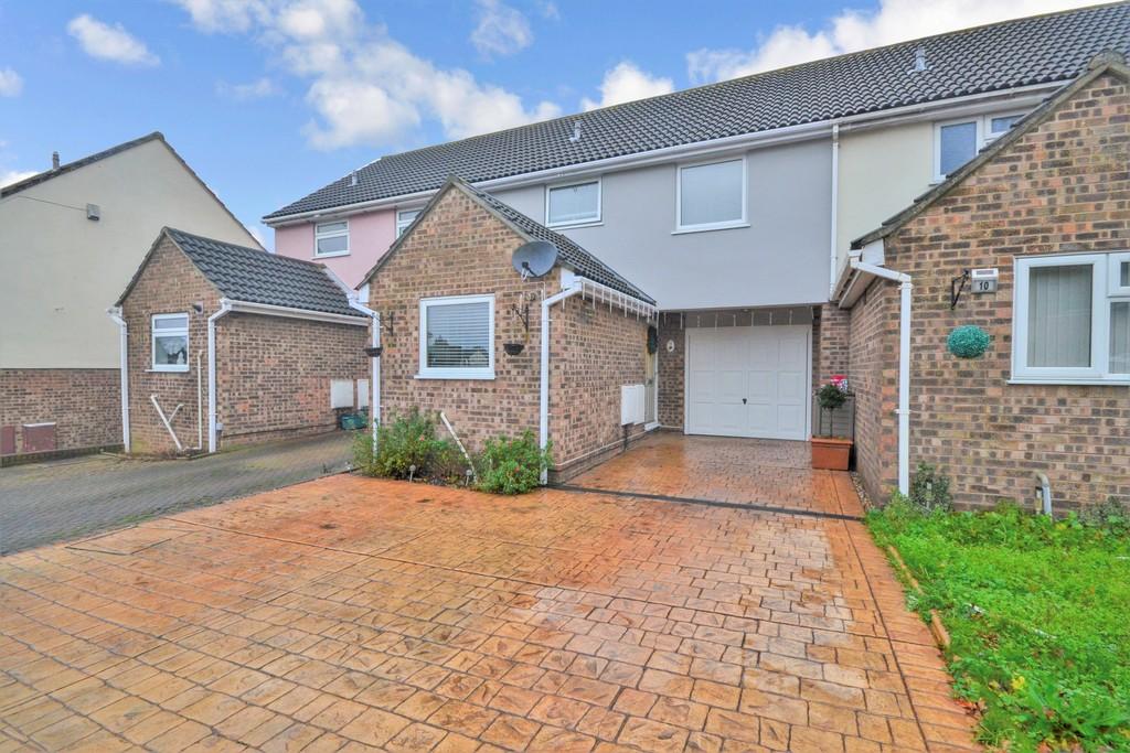 Patmore Road, Colchester, CO4 3PN 3 bed terraced house - £250,000