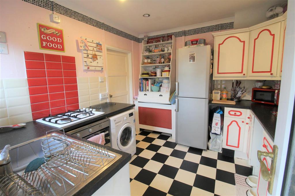 Redwell Road, Matson, Gloucester 2 bed terraced house - £140,000