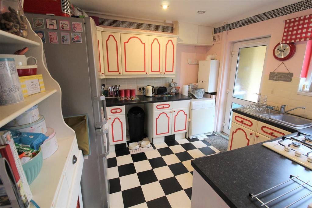 Redwell Road, Matson, Gloucester 2 bed terraced house - £140,000