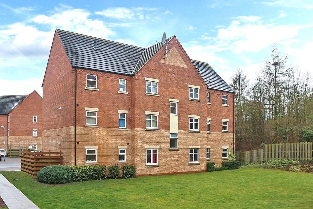 Alder Carr Close, Greenlands... 2 bed apartment - £67,500