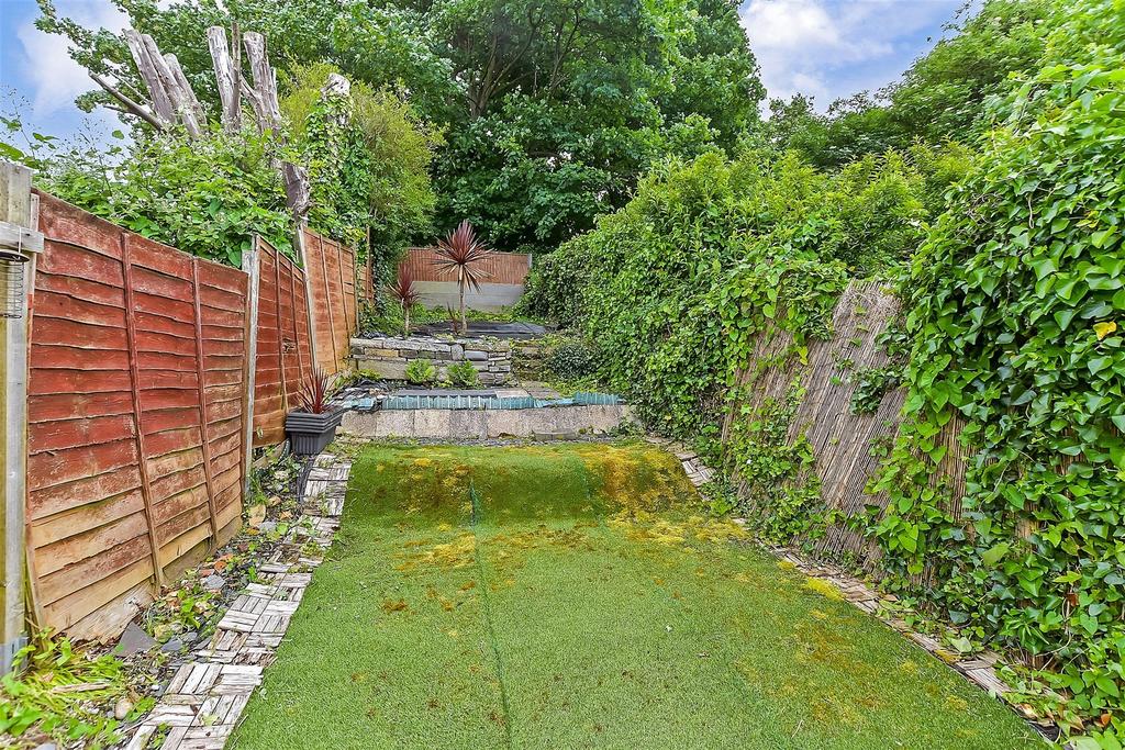 Tower Hamlets Road, Dover, Kent 2 bed terraced house - £210,000