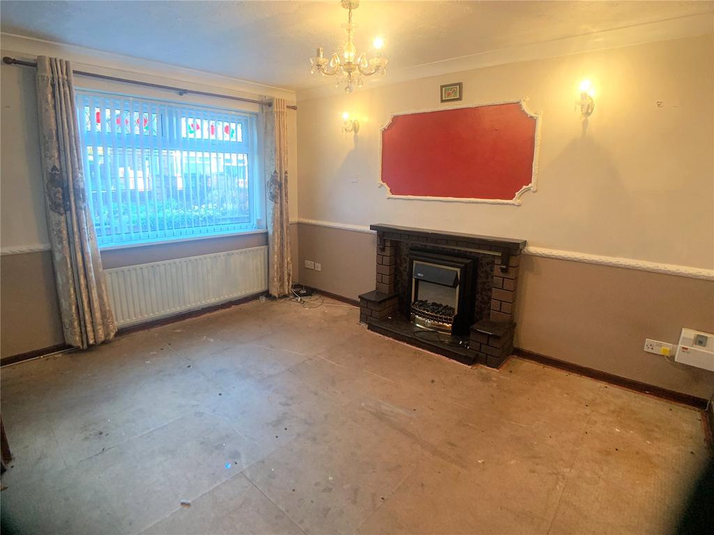 Bridge Street, Barnsley, S71 2 bed end of terrace house - £85,000