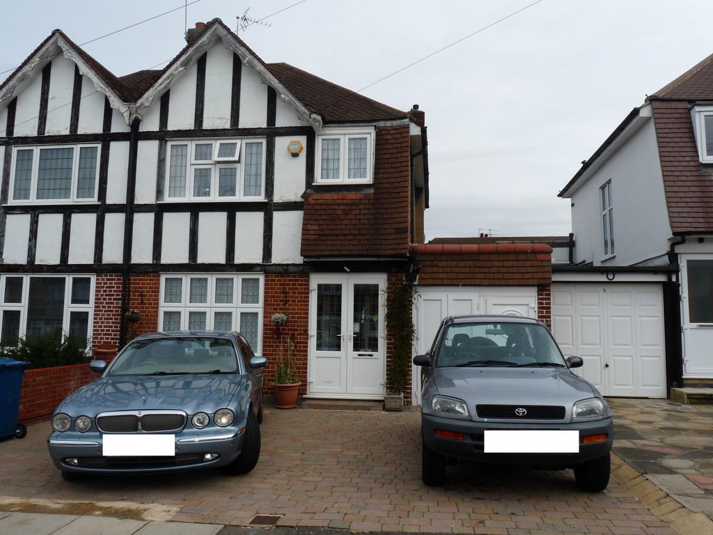 Tithe Farm Avenue, South Harrow, HA2 1 bed flat to rent - £975 pcm (£ ...