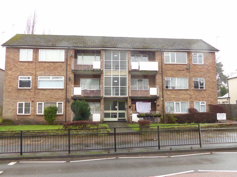 Boldmere Road, Sutton Coldfield B73 5EY 2 bed apartment - £142,500