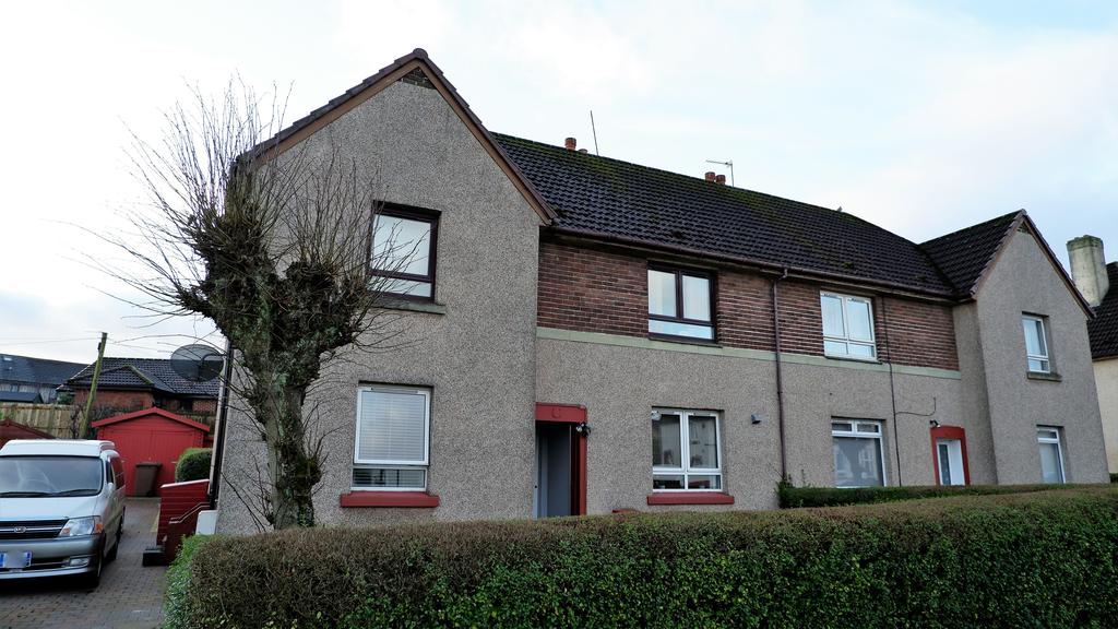 Victoria Road, Barrhead G78 2 bed ground floor flat - £95,000