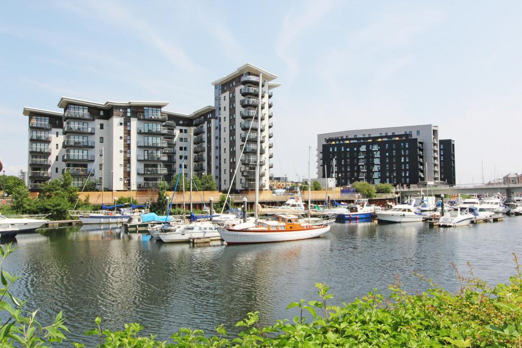 Picton House, Victoria Wharf, Watkiss... 2 bed apartment - £100,000