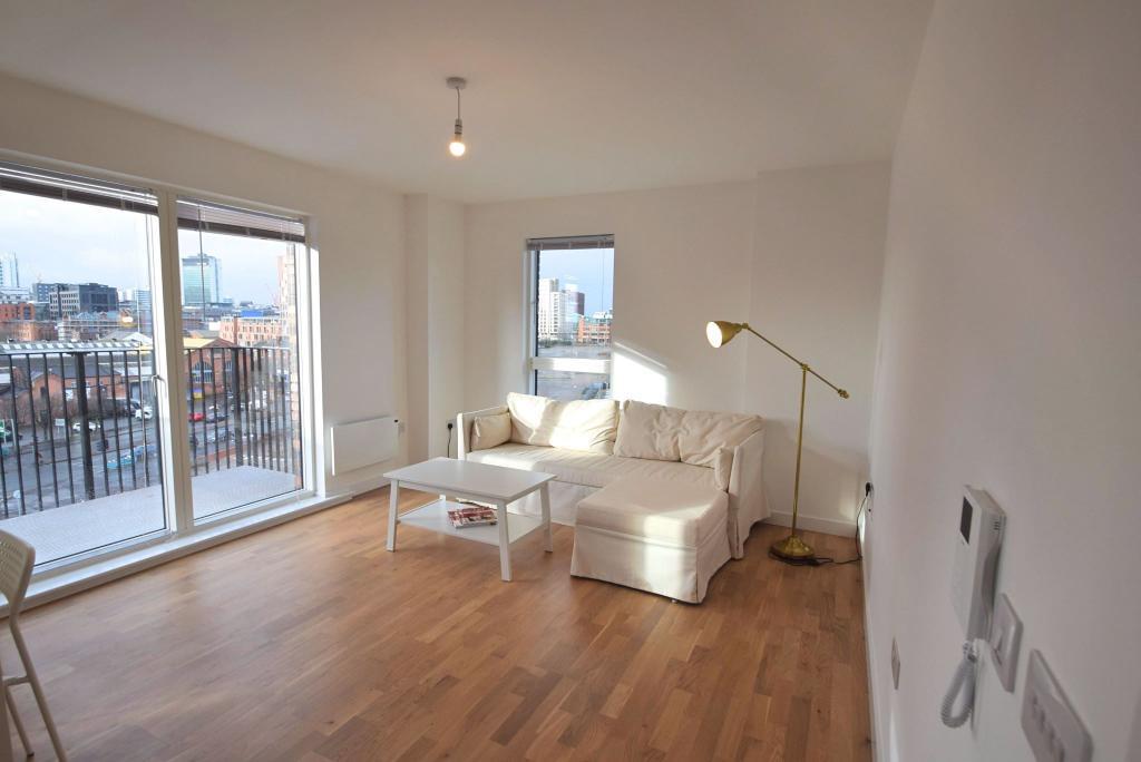 1 Lockgate Mews, Manchester, M4 6GE 2 bed flat - £1,095 pcm (£253 pw)
