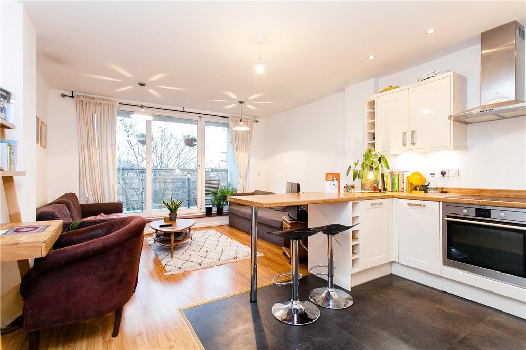 Marcon Place, London, E8 2 bed apartment - £450,000