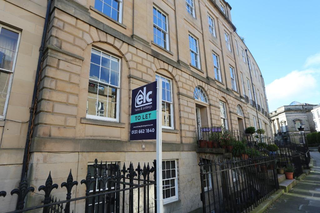 Fettes Row, New Town, Edinburgh, EH3 2 bed flat - £1,550 pcm (£358 pw)