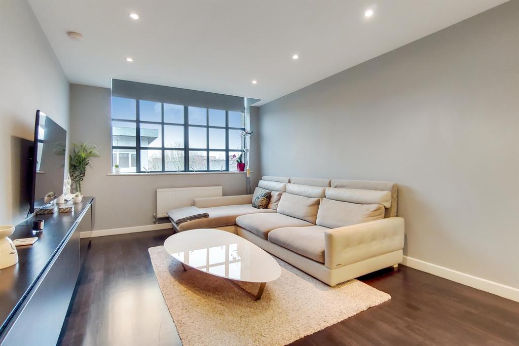 Boundary Street, London, E2 7JQ 2 bed apartment - £780,000
