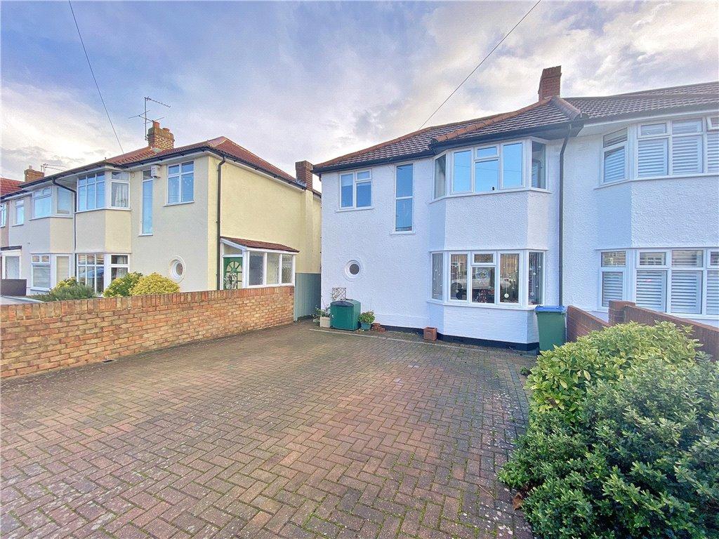 Hall Farm Drive Twickenham Tw2 3 Bed End Of Terrace House £525 000