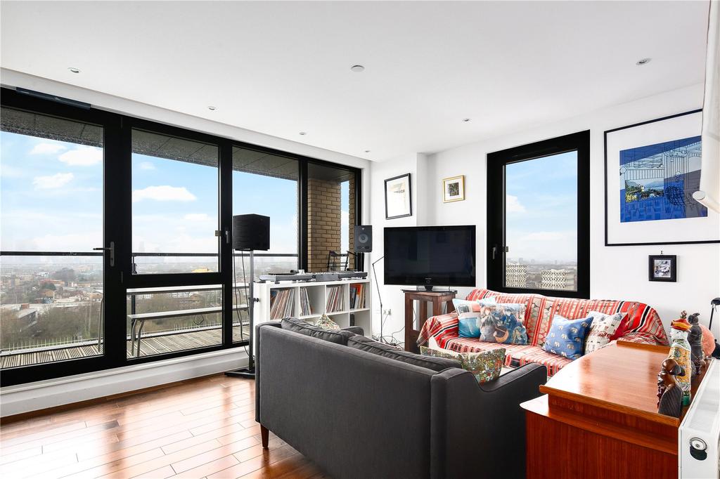Grand Regent Tower, 2 Cadmium Square... 2 bed flat - £2,100 pcm (£485 pw)