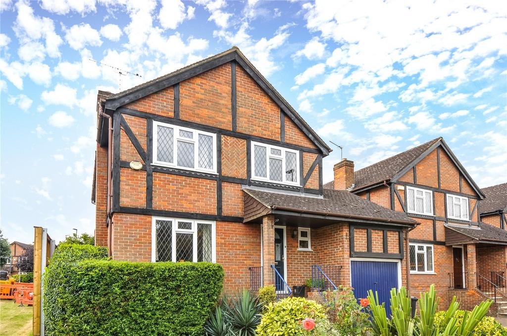 Forlease Road, Maidenhead, Berkshire... 4 bed detached house - £2,500 ...