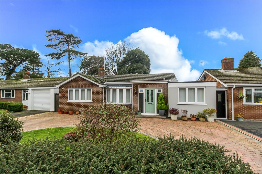 Wingfield Avenue, Highcliffe... 3 bed bungalow - £585,000