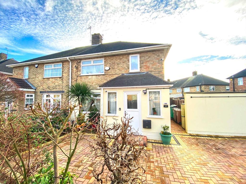 Scafell Way, Clifton, Nottingham, NG11 3 bed semi-detached house - £180,000