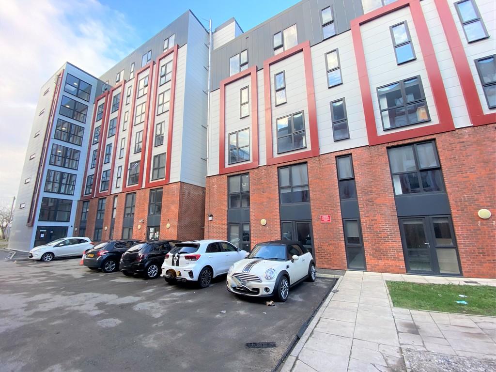 Fox Street, Liverpool 3 bed apartment - £1,350 pcm (£312 pw)