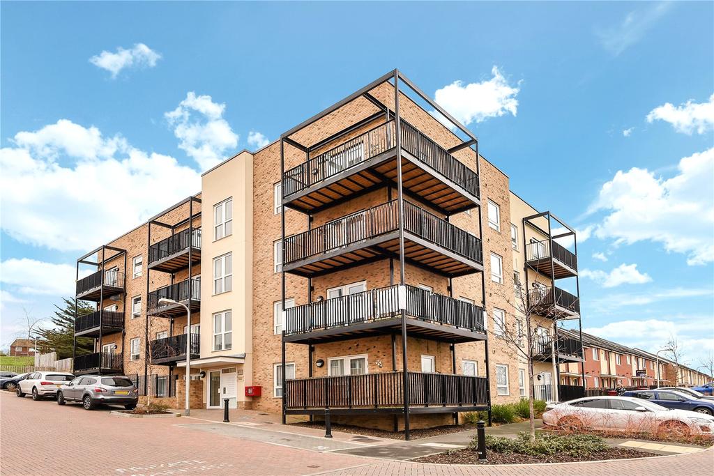 Red Kite House, 96 Deveron Drive... 2 bed apartment - £1,000 pcm (£231 pw)