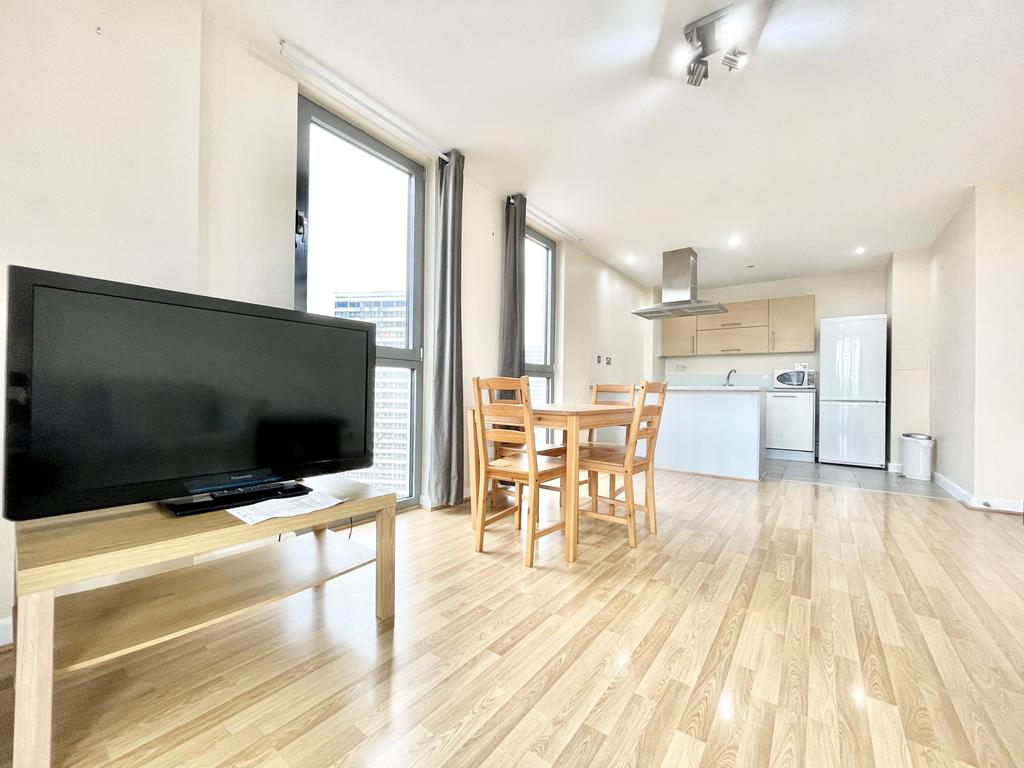 Icona Point, Stratford, E15 1 bed apartment - £1,350 pcm (£312 pw)